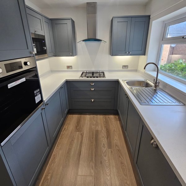 Halesworth Dusk Blue Kitchen | Fitted Kitchens | Howdens