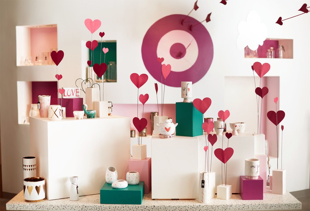 Home Decor Showroom - Accent Decor