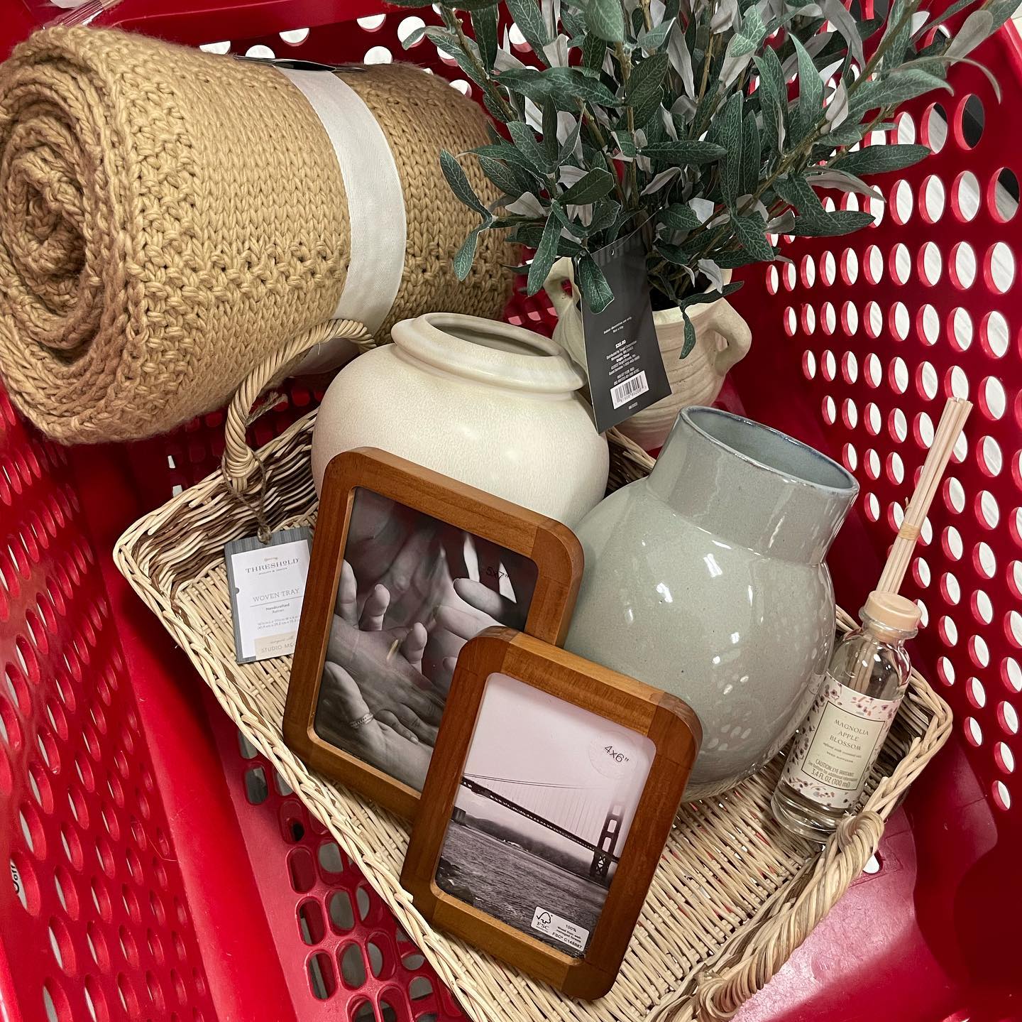 #TargetStyle : @takingontarget : Target Finds