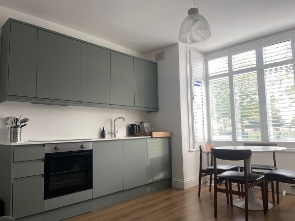 Clerkenwell Super Matt Reed Green Kitchen | Kitchens | Howdens