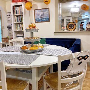 Shayne kitchen table store
