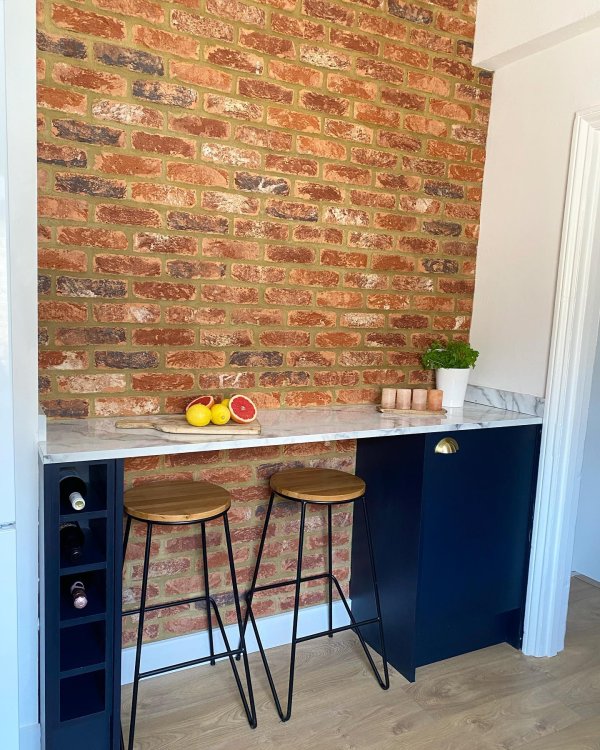 Chelford Navy Kitchen | Fitted Kitchens | Howdens