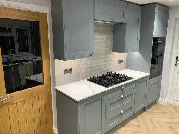 Halesworth Dusk Blue Kitchen | Fitted Kitchens | Howdens