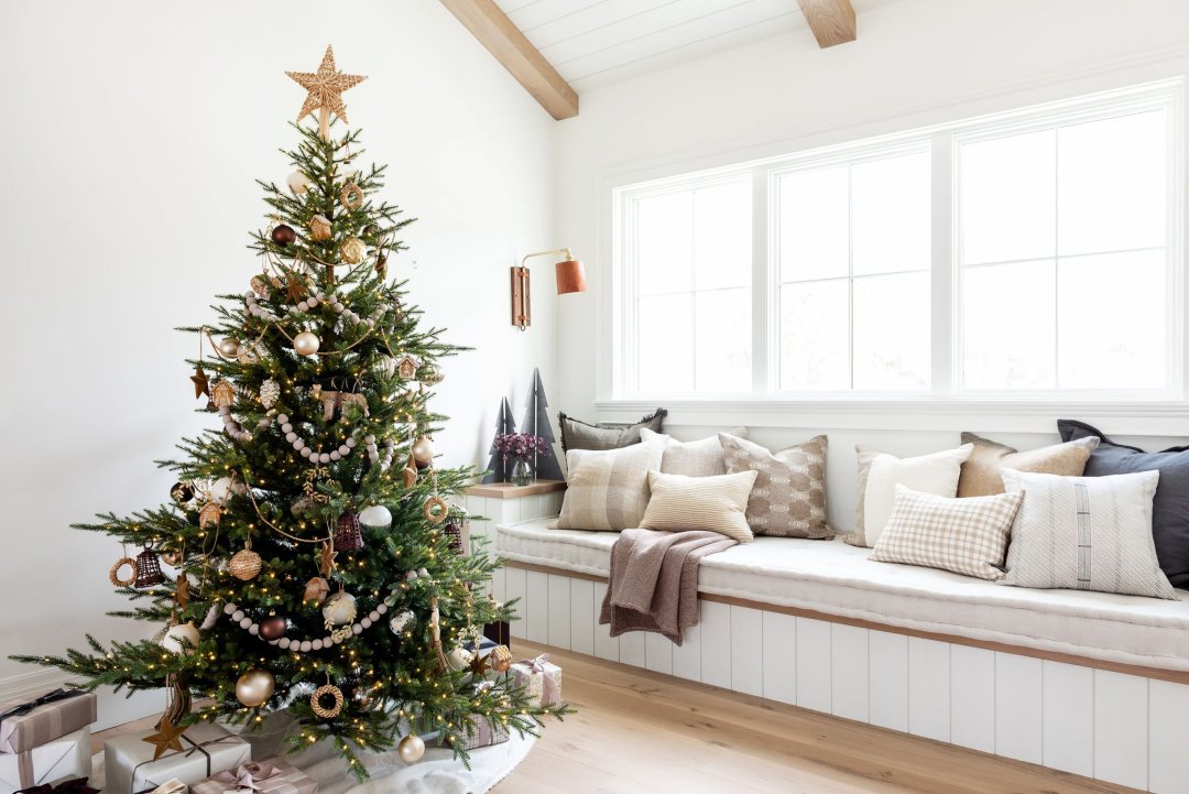 How to Introduce Holiday Décor Into Every Room - Studio McGee