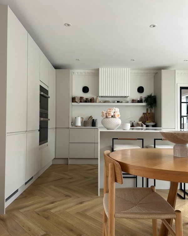 Clerkenwell Super Matt Sandstone Kitchen | Howdens