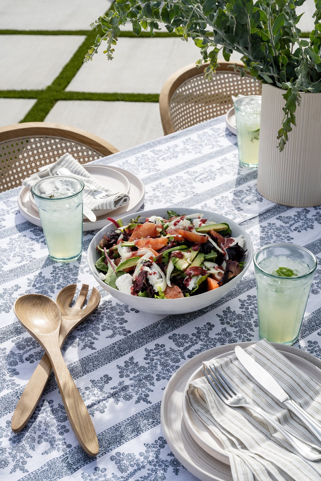 Our Favorite Simple Poolside Dishes - Studio McGee