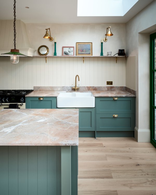 Chilcomb Paintable Kitchen | Fitted Kitchens | Howdens