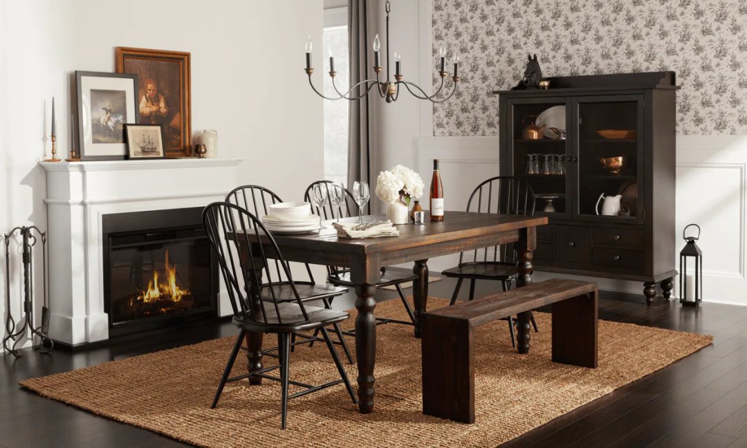 Colonial Style Living Room: Step into Timeless Elegance!
