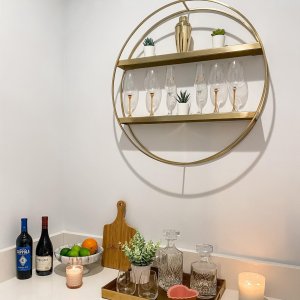 circle shelf decor