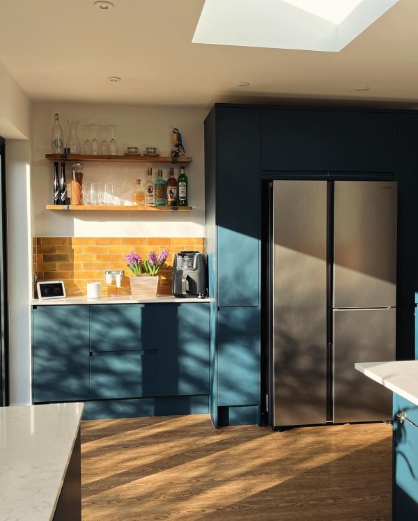 Clerkenwell Super Matt Marine Blue Kitchen | Kitchens | Howdens