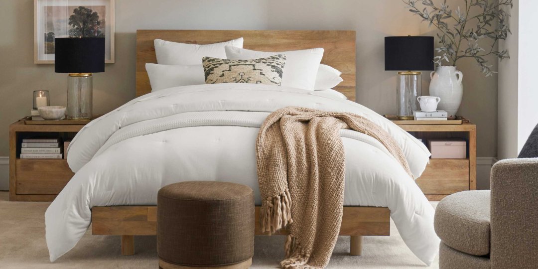 White Bedding | Pottery Barn